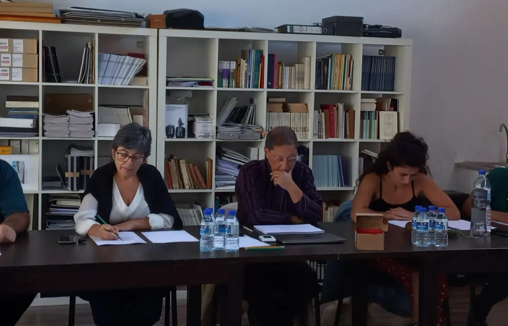 Teatro da Rainha fecha ano com peça encenada pelo dramaturgo francês ...