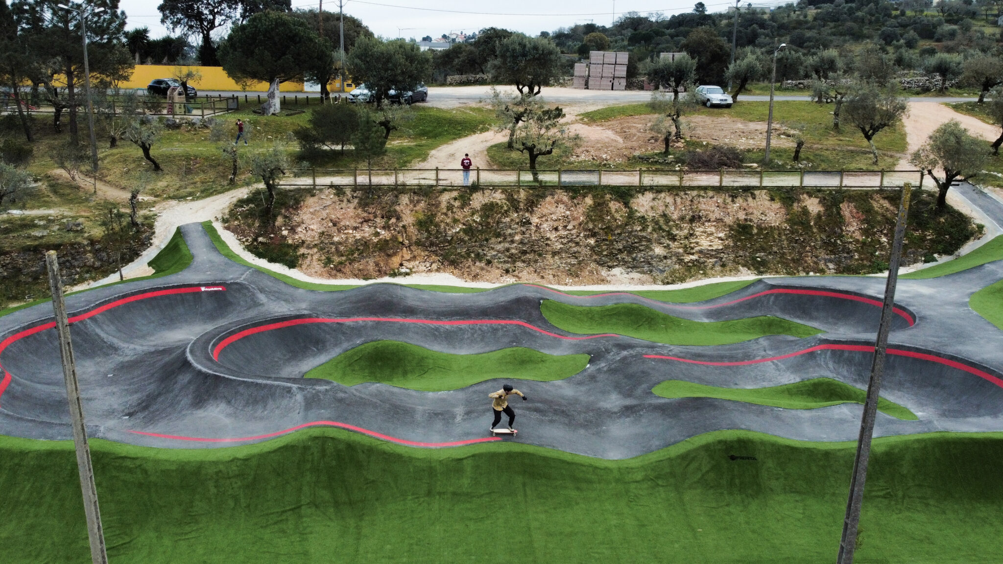 Pista de pump track da Loureira abre dia 29 com qualificativas para ...