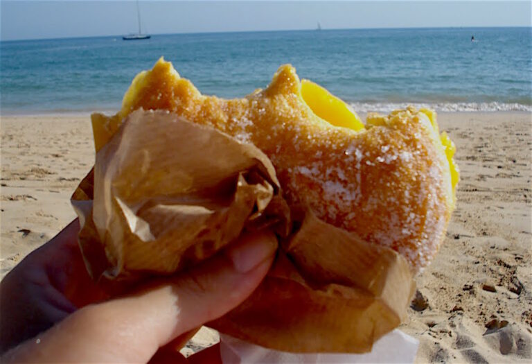 Bolas de Berlim podem ser vendidas nas praias da Marinha Grande este ...