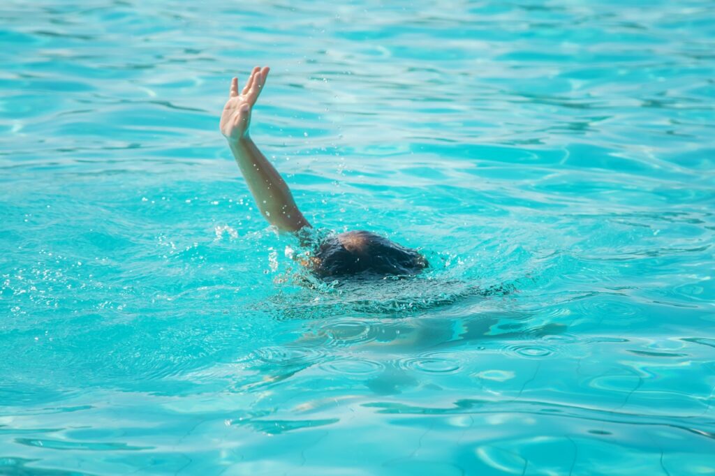 Campanha de prevenção alerta para um maior risco de afogamento de ...