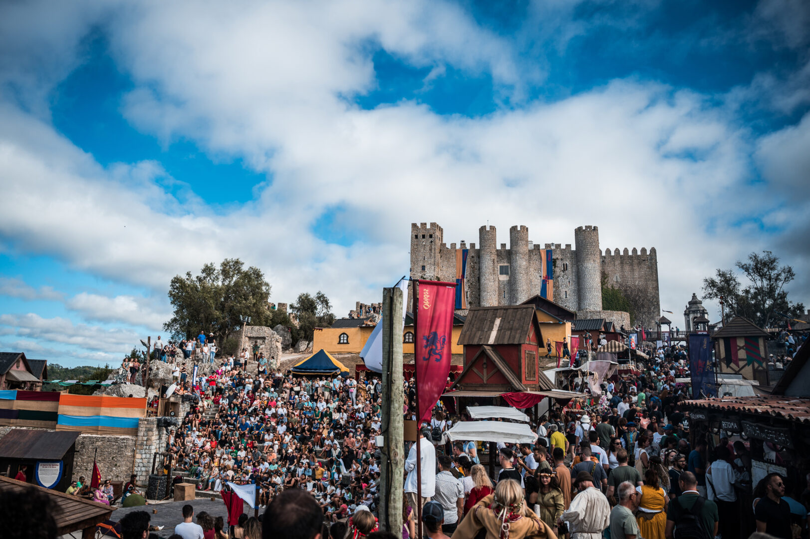 Mercado Medieval regressa a Óbidos para celebrar casamento de D. Dinis – Região de Leiria