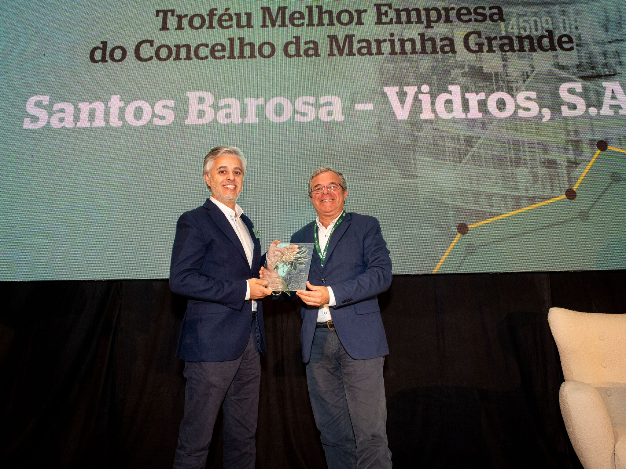 Manuel Sobreiro distinguido com o Prémio Carreira no jantar-conferência ...